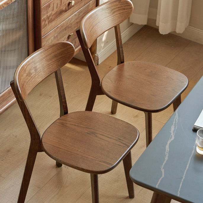 Traditional Vintage Rubber Wood Curved Back Dining Chair With Streamli ...
